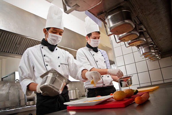 The importance of food handler personal hygiene | The Safety Expert